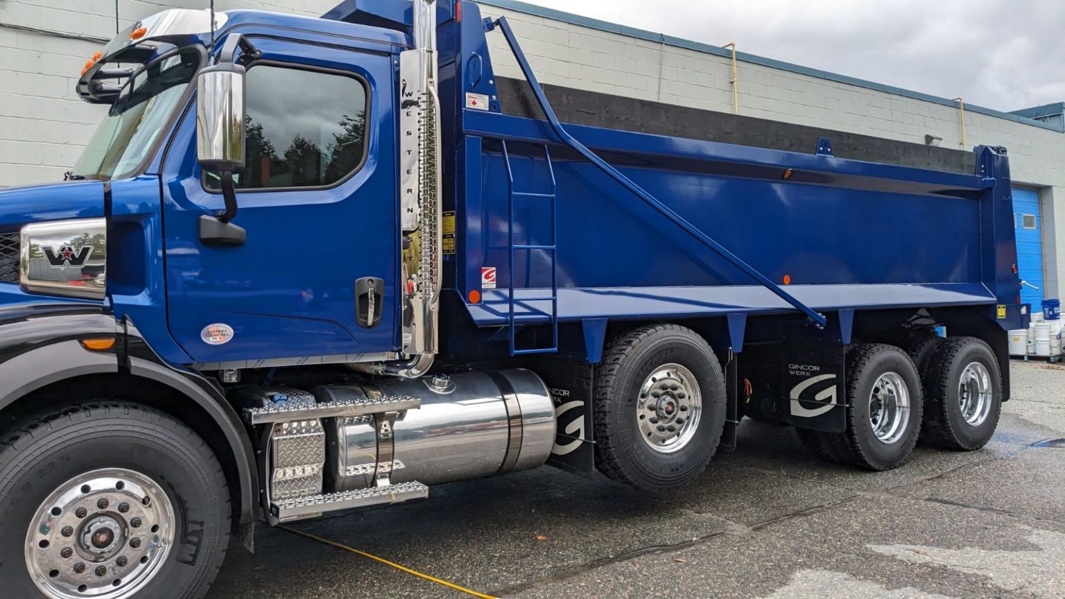 2024 Western Star 47X Tri-Axle Tractor - I-3088 - Eagle Equipment